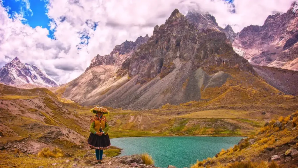 Discover Cusco: The 7 Ausangate Lakes | Andino Tours Perú